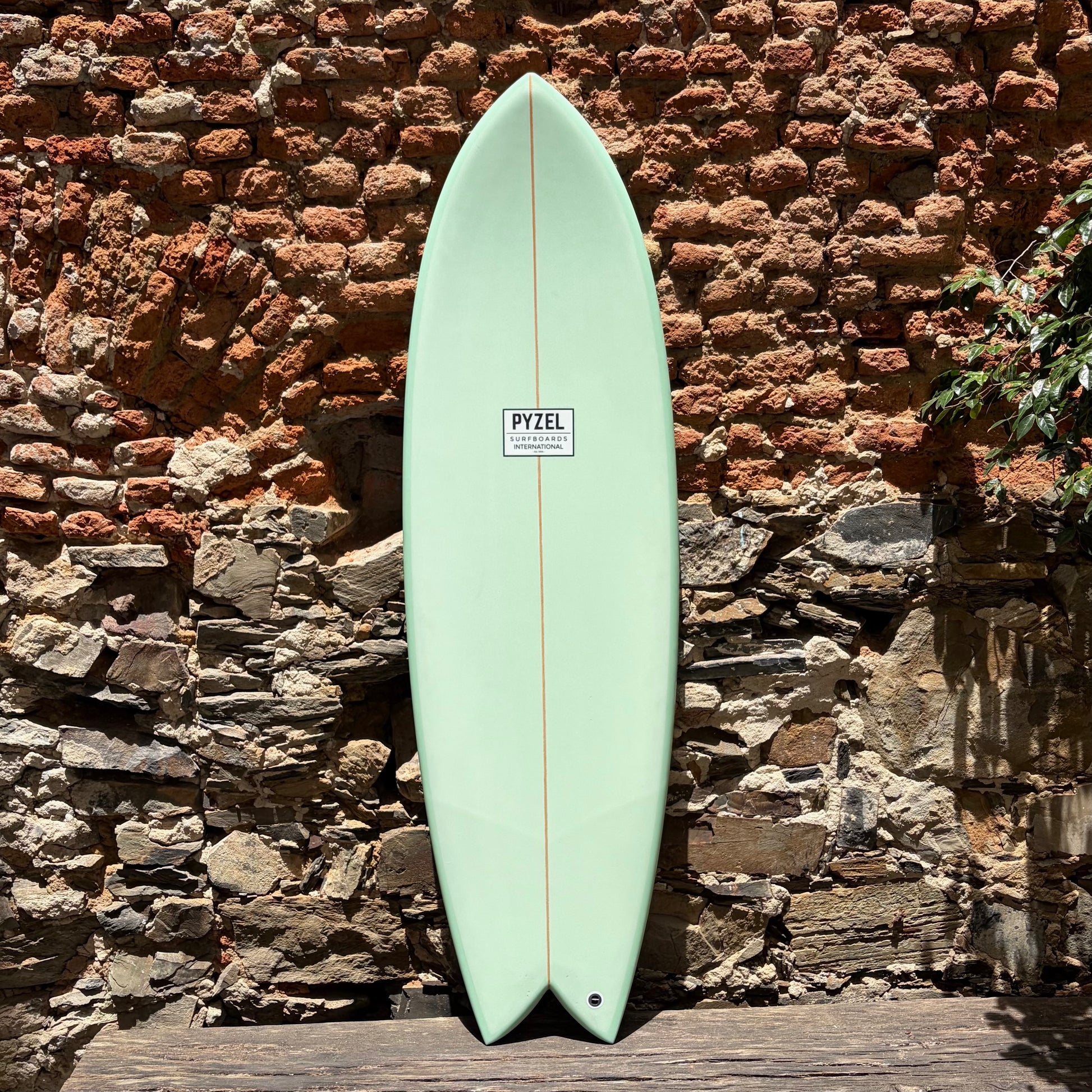 Pyzel Astro Glider Surfboard I Fish – Keep it simple surf