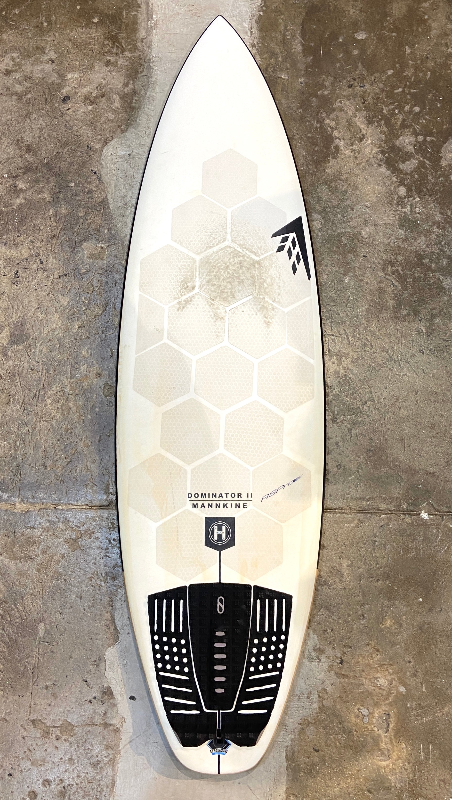 BUY SECOND HAND SURFBOARDS AT KEEP IT SIMPLE SURF CAPE TOWN