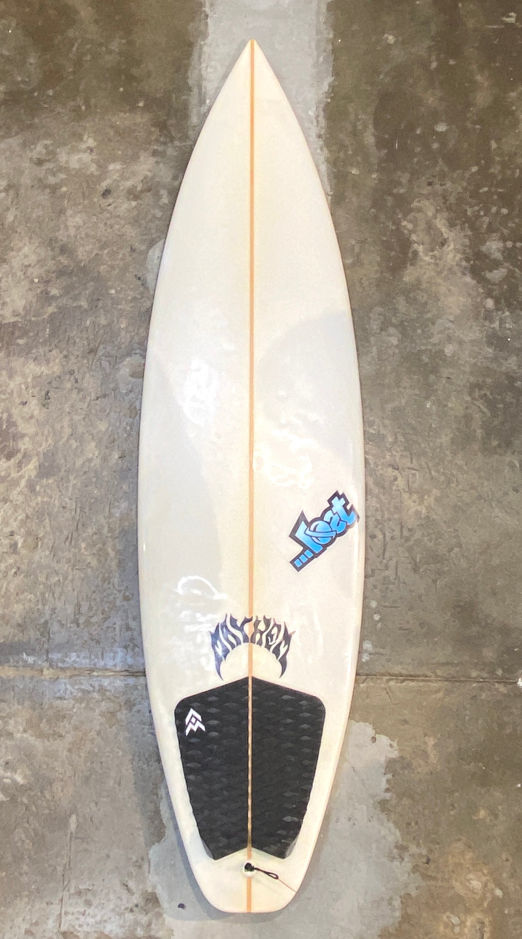 BUY SECOND HAND SURFBOARDS AT KEEP IT SIMPLE SURF CAPE TOWN