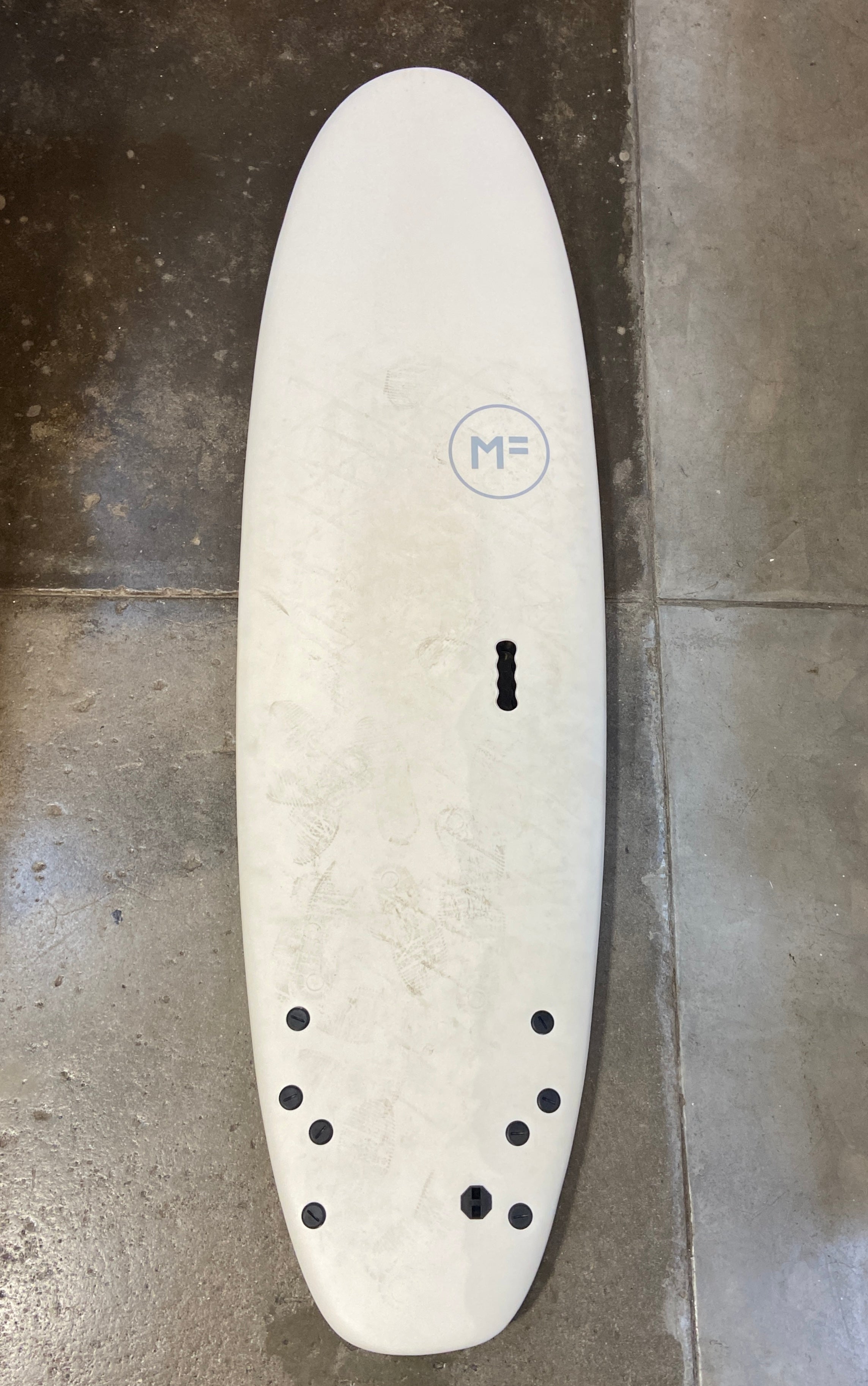 BUY SECOND HAND SURFBOARDS AT KEEP IT SIMPLE SURF CAPE TOWN